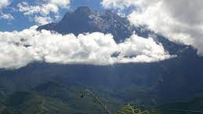 KISAH Gunung Haruman Tempat Petilasan Wali Cibiuk Syekh Jafar Sidiq ...