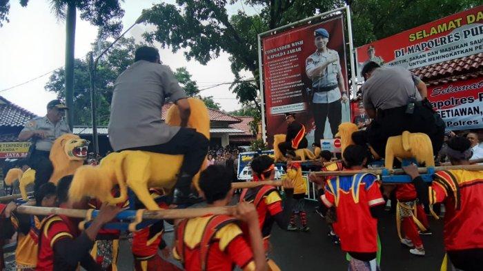 VIDEO - AKBP Indra Setiawan Gantikan AKBP Matrius Jadi Kapolres ... VIDEO - AKBP Indra Setiawan Gantikan AKBP Matrius Jadi Kapolres ...
