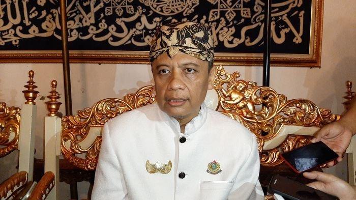 Ini Profil Sultan Sepuh XIV Pangeran Raja Adipati Arief Natadiningrat ...