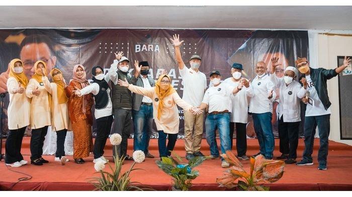 Warga Termasuk Emak-emak Kuningan Deklarasikan Anies Sebagai Capres 2024, Begini Kata Para ...