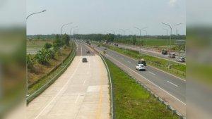 Detik-detik Jelang Tol Cisumdawu Dibuka dari Cileunyi Sampai Dawuan, Ini Tarif Terbaru ...