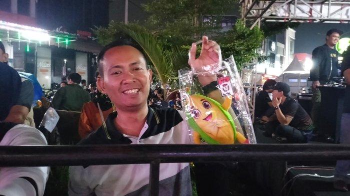 Peluncuran Pilkada 2024 Depok, KPU Bagikan Boneka Maskot dan Souvenir ...