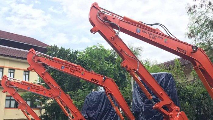 DPUPR Kota Depok Punya 20 Unit Alat Berat untuk Penanganan Banjir dan ...