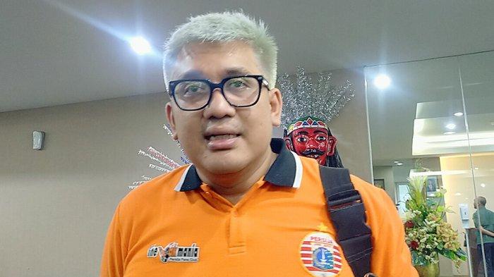 Diky Soemarno Ketum Jakmania Lempar Kritik Mati Lampu di Laga Persija ...