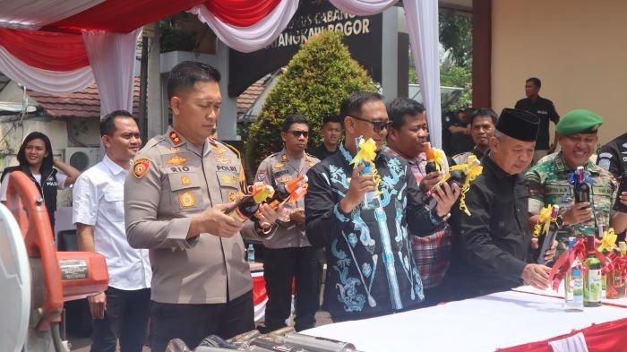 Kasus Narkoba di Tahun 2023 Naik 33,9 Persen, Kasus Kriminal Turun, Ini ... Kasus Narkoba di Tahun 2023 Naik 33,9 Persen, Kasus Kriminal Turun, Ini ...