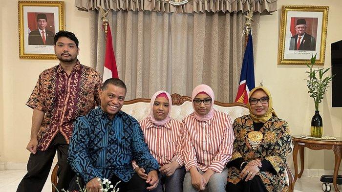 Cerita Lita Kadartin, Istri Dubes RI untuk Qatar yang Membesarkan Anak ...