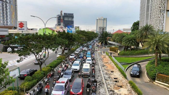 Margonda Depok Mulai Macet Senin Sore Imbas Volume Kendaraan dan ...
