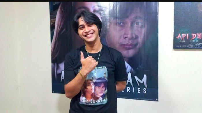 Bintangi Series Api Dendam, Kevin Gutomo Ngaku Kesulitan Jadi Pria ...