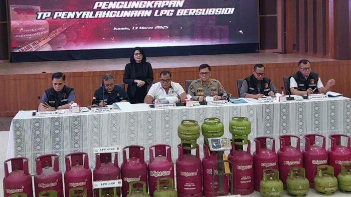 Siasat Jahat Komplotan Pengoplos Gas Elpiji Subsidi, Gas Dipindah ke Tabung 12 Kilogram ...