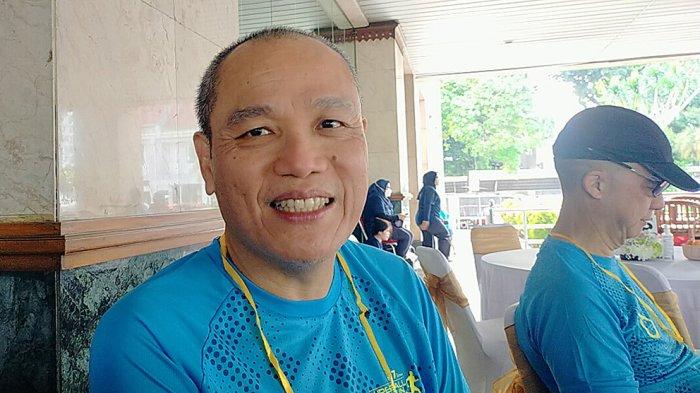 Lilik Oetama CEO Kompas Gramedia Ikut Lari di Superball Run 7th 2022 ...