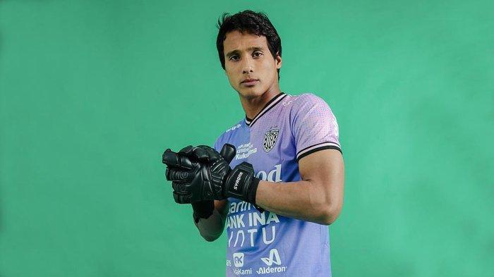 Muhammad Ridho Bangga Kiper Muda Bali United I Komang Aryantara ...