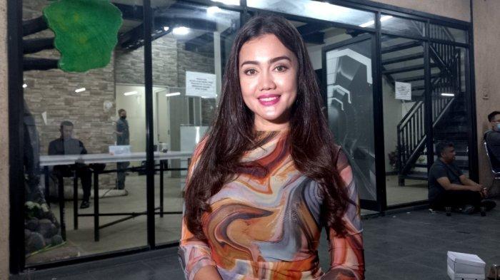 Nia Anggia Didatangi Julia Perez Lewat Mimpi : Aku Merasa Kak Jupe ...