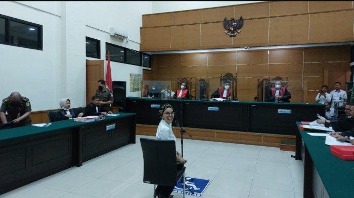 Ditanya Hakim, Nikita Mirzani Ngaku Tak Tahu Alasan Ditahan hingga Dihadirkan Dalam Persidangan ...