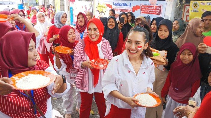 Keseruan Ayu Ting Ting Ikut Lomba 17 Agustus, Bahagia Melihat Muka Teman Penuh Tepung ...