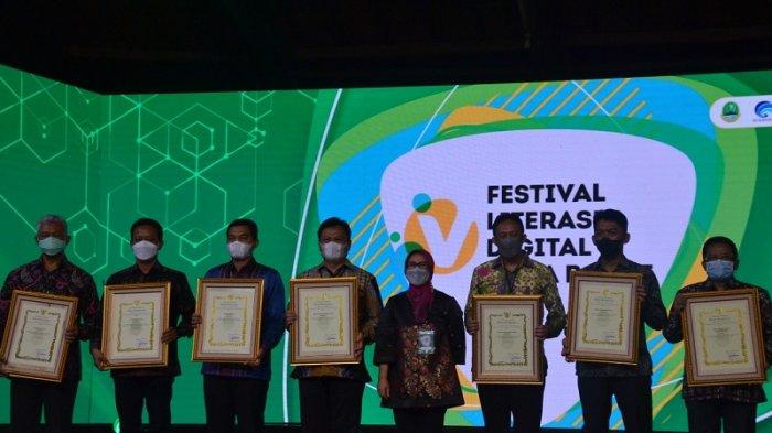 Kabupaten Bogor Raih 3 Penghargaan di Ajang Humas Jabar Award Viral ...