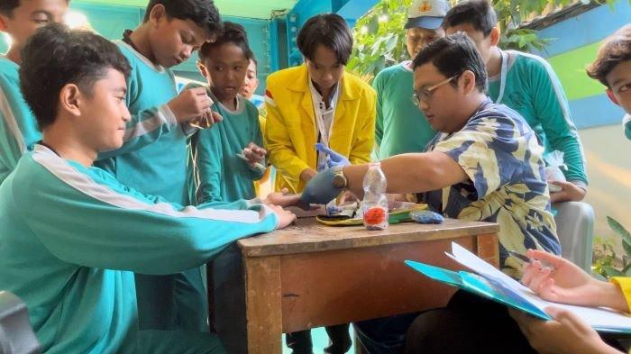 Tekan Angka Stunting di Kepulauan Seribu, Mahasiswa Vokasi UI Lakukan ... Tekan Angka Stunting di Kepulauan Seribu, Mahasiswa Vokasi UI Lakukan ...