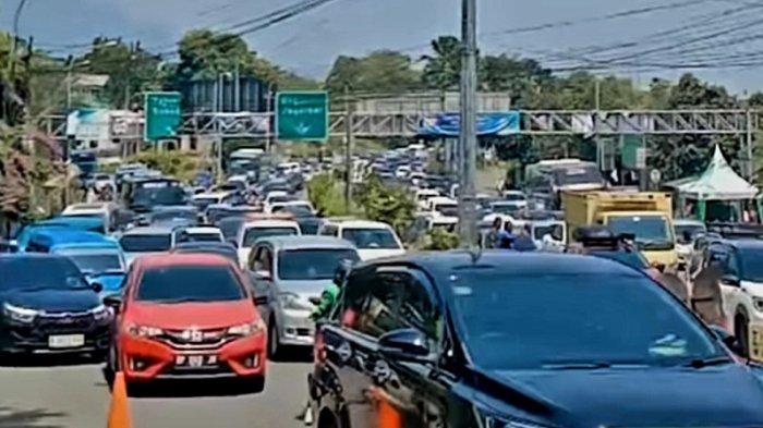 Kawasan Puncak Macet Horor, Polisi Berlakukan One Way ke Arah Jakarta - Tribunnewsdepok.com