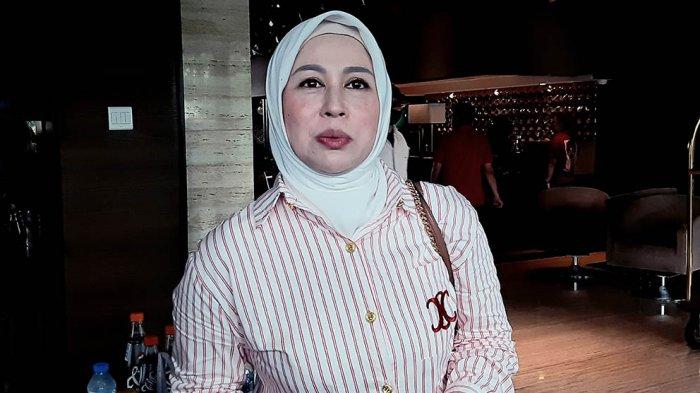 Shanty Widihastuti Istri Denny Cagur Dukung Penuh Langkah Suami yang Ingin Jadi Anggota DPR RI ...