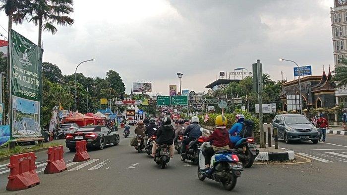 Arus Mudik Lebaran 2023 di Jalur Puncak Bogor Mulai Padat, Pemudik Hindari Kemacetan di Cikampek ...