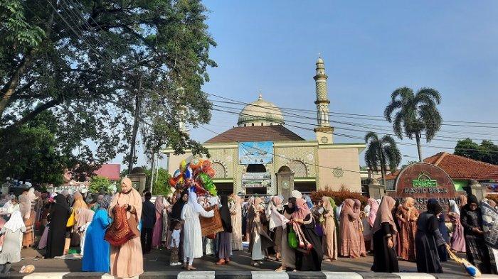Warga Muhammadiyah Lebaran Hari Ini, Berikut Lokasi Salat Idul Fitri ...