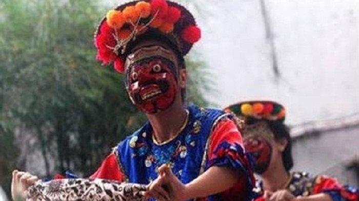 Tari Topeng Banjet Asal Karawang Ditetapkan Jadi Warisan Budaya Tak ...