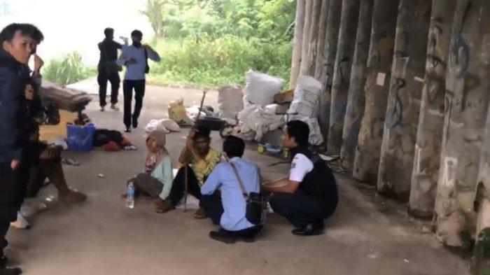 Tuna Wisma Penghuni Kolong Jembatan KBT Pengidap Sakit Kronis Akhirnya ...