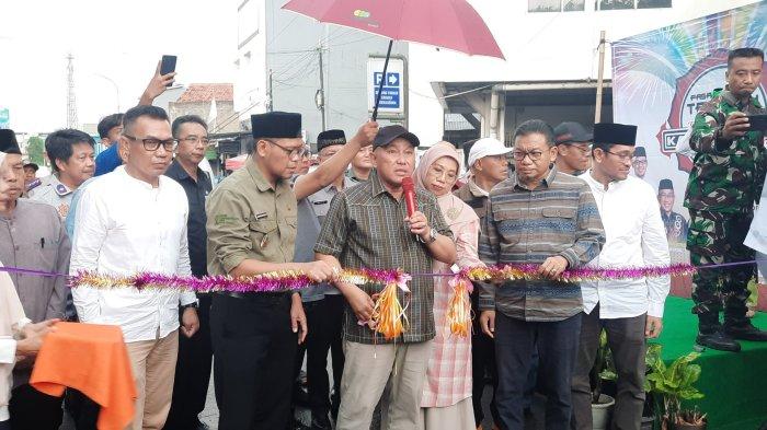 Buka Pasar Rakyat Takbiran di Kampung Lio, Muhammad Idris Harap Jadi ...