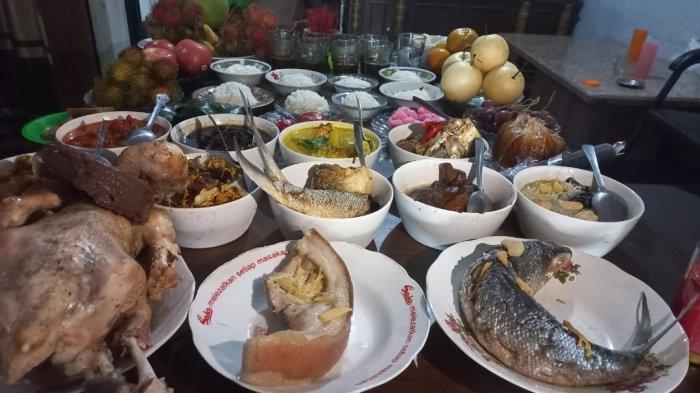 Tradisi Samseng-Sajian Sembahyang Tiga Unsur Kehidupan Masyarakat ...