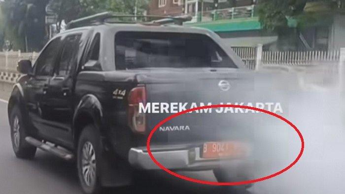 Mobil Pelat Merah yang Keluarkan Asap Tebal di Jakpus Ternyata Milik ...