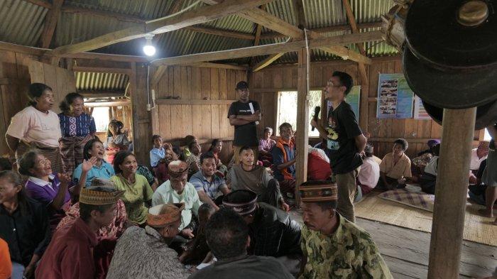 Tokoh Adat Desa Wewo Sebut Petugas PLN itu Seperti Anak Kami di Poco ...