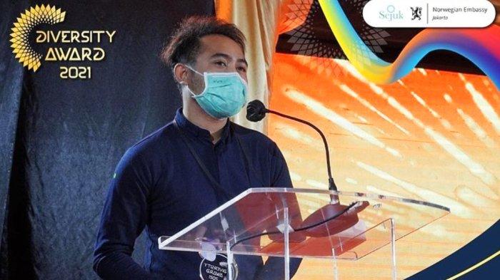 Mario Sarong, Jurnalis Kompas TV Asal NTT Raih Adinegoro 2022 ...