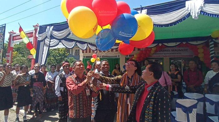 SMKS St Gabriel Maumere, Sekolah Pertama di Pulau Flores Ada Alfamart ...