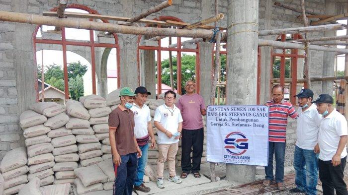 Stefanus Gandi Institute Sumbang Ratusan Sak Semen untuk Pembangunan Masjid dan Gereja ...