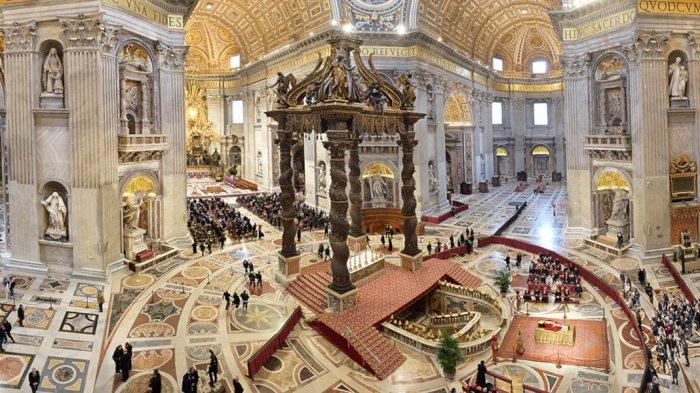 Sejarah Basilika Santo Petrus, Gereja Katolik Tertua dan Terbesar di ...