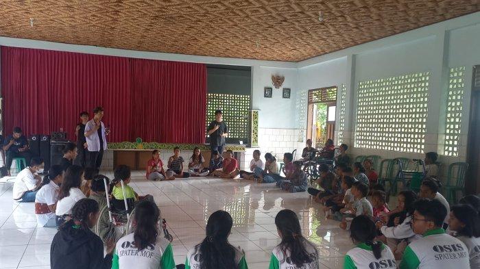 SMPK Frater Maumere Gelar Bakti Sosial di Panti Asuhan Maria Stella ...