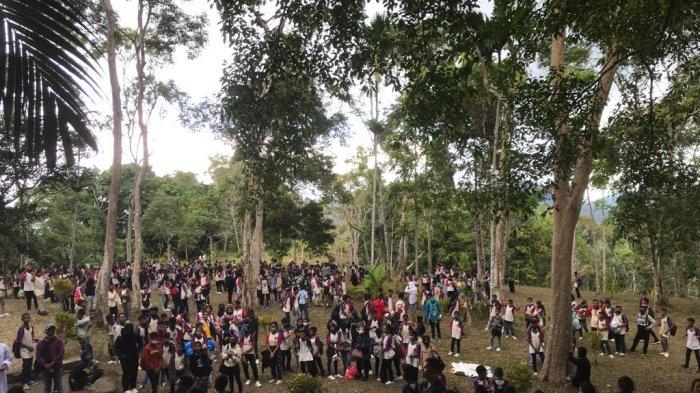 Guru dan Siswa SMPK Frateran Ndao Ziarah ke Gua Maria Yate Raja, Kepsek ...