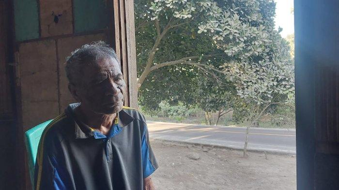 Kisah Albertus, Lansia Tunanetra Menanti Bantuan di Kaki Gunung ...