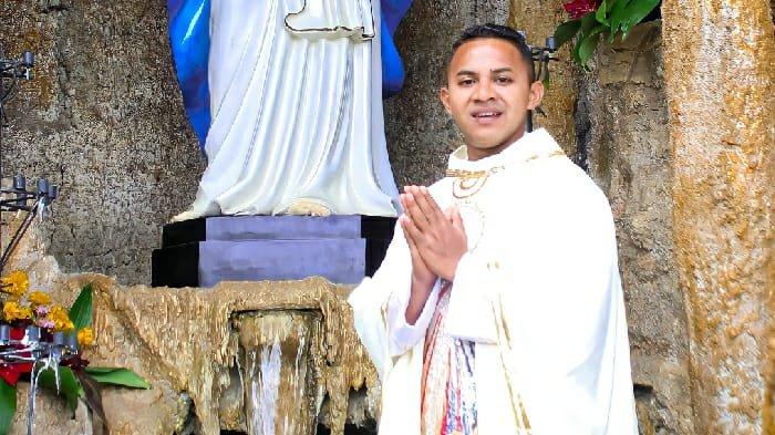 Profil dan Motto Tahbisan Imam Diakon Vian, Akan Ditahbiskan Menjadi ...