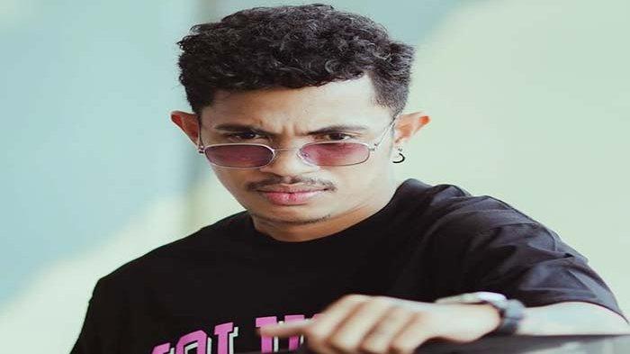 Lirik Lagu Ambon Mantan Fresly Nikijuluw yang Miliki Penonton Youtube ...