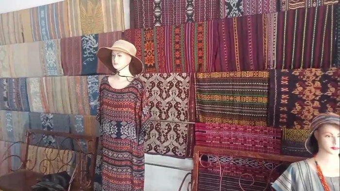 Mengenal Galery Shelly Tenun Maumere, Tempat Pemasaran Berbagai Jenis ...