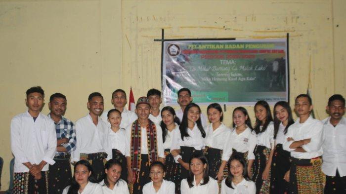 Kenakan Sarung Tenun Manggarai, BP HMPM Kupang Dilantik, Pesan Jangan ...