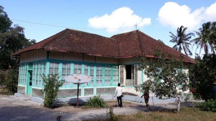 Istana Raja Amarasi Saksi Bisu Pernah Hidup Raja Bijaksana dan ...