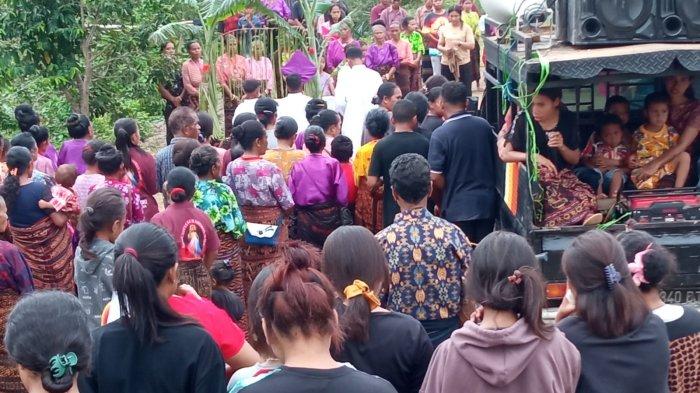 Umat Katolik Kuasi Paroki Kristus Raja-Kisa, Ikut Jalan Salib Tematis ...