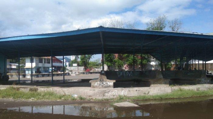 Terminal Madawat Sikka Tak Terawat, Sampah, Genangan Air dan Lampu ...