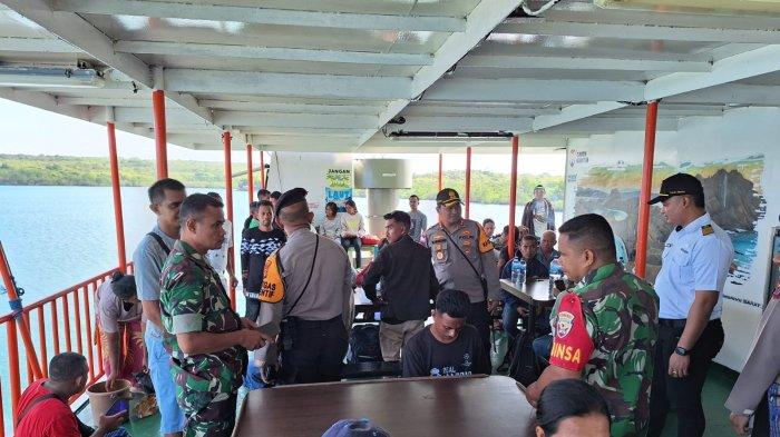 Polisi Sita 2 Jeriken Miras dalam Kapal Garda Maritim di Rote Ndao ...