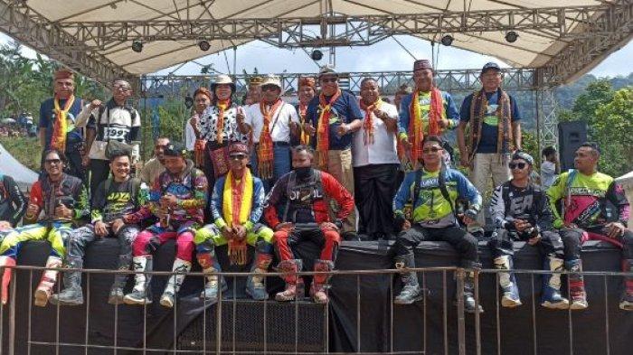 Bupati Manggarai Timur Sambut KUBOTA yang Ikut Meriahkan Festival Kopi ...