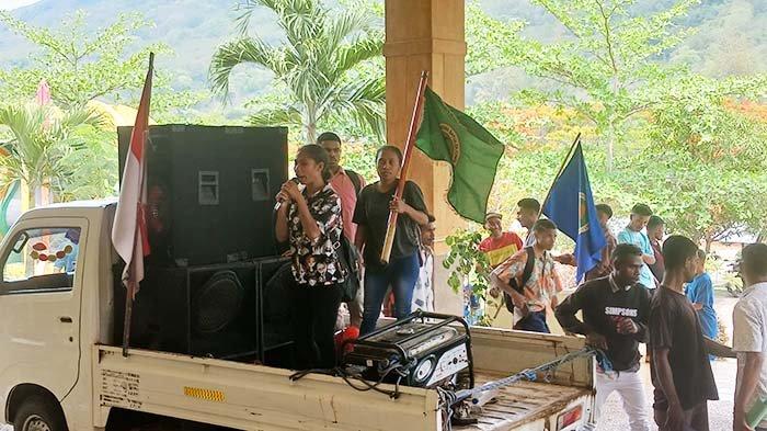 Mahasiswa Desak DPRD dan Pemda Anggarkan Pembangunan Jalan Petleng ...