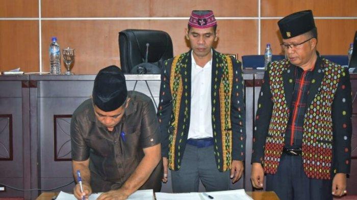 DPRD Setujui Empat Ranperda dari Pemerintah Kabupaten Manggarai Barat - Tribunflores.com