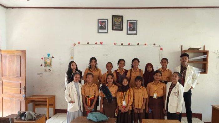 Mahasiswa Magang Unika Ruteng dan Siswa SMPN 1 Borong Berkolaborasi ...