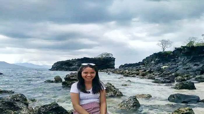 Keindahan Pantai Pasir Putih Ina Burak bak Surga Tersembunyi di Adonara ...